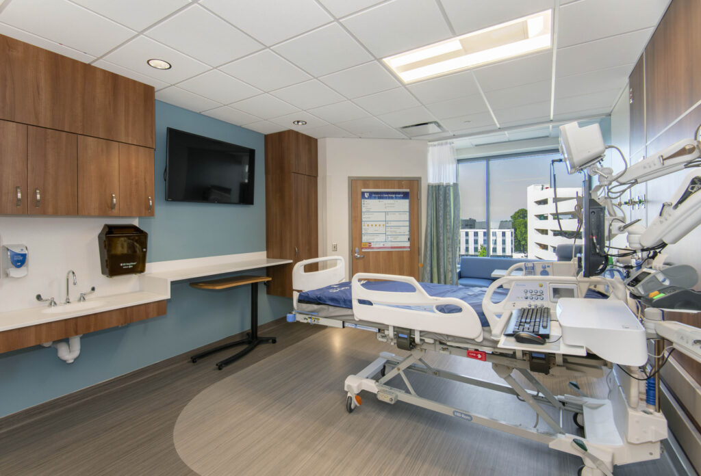 Duke Raleigh Hospital South Pavilion | Robins & Morton